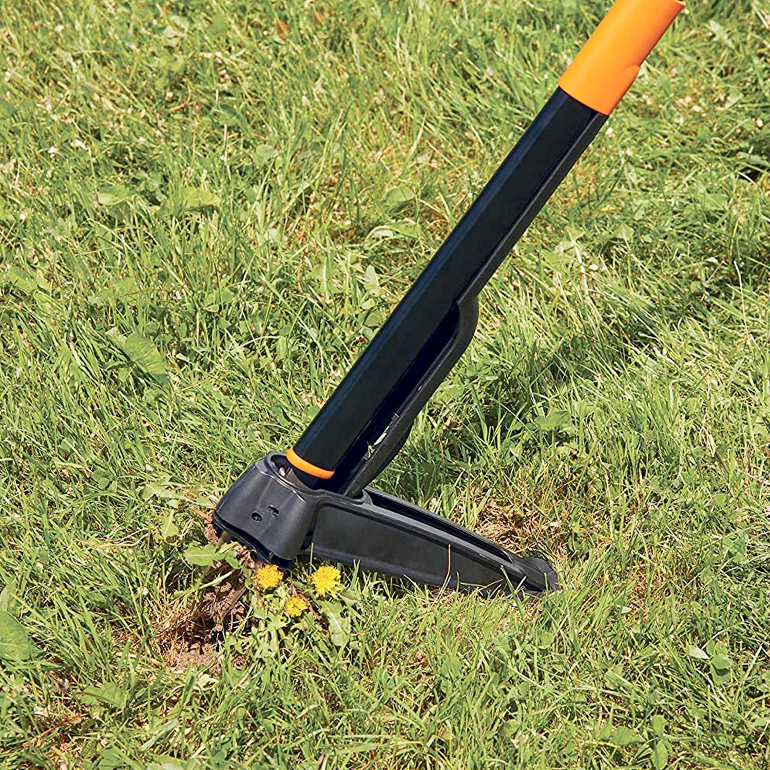 Fiskars 4-Claw Stand Up Weeder - Good Fathers Day Gifts For Dad