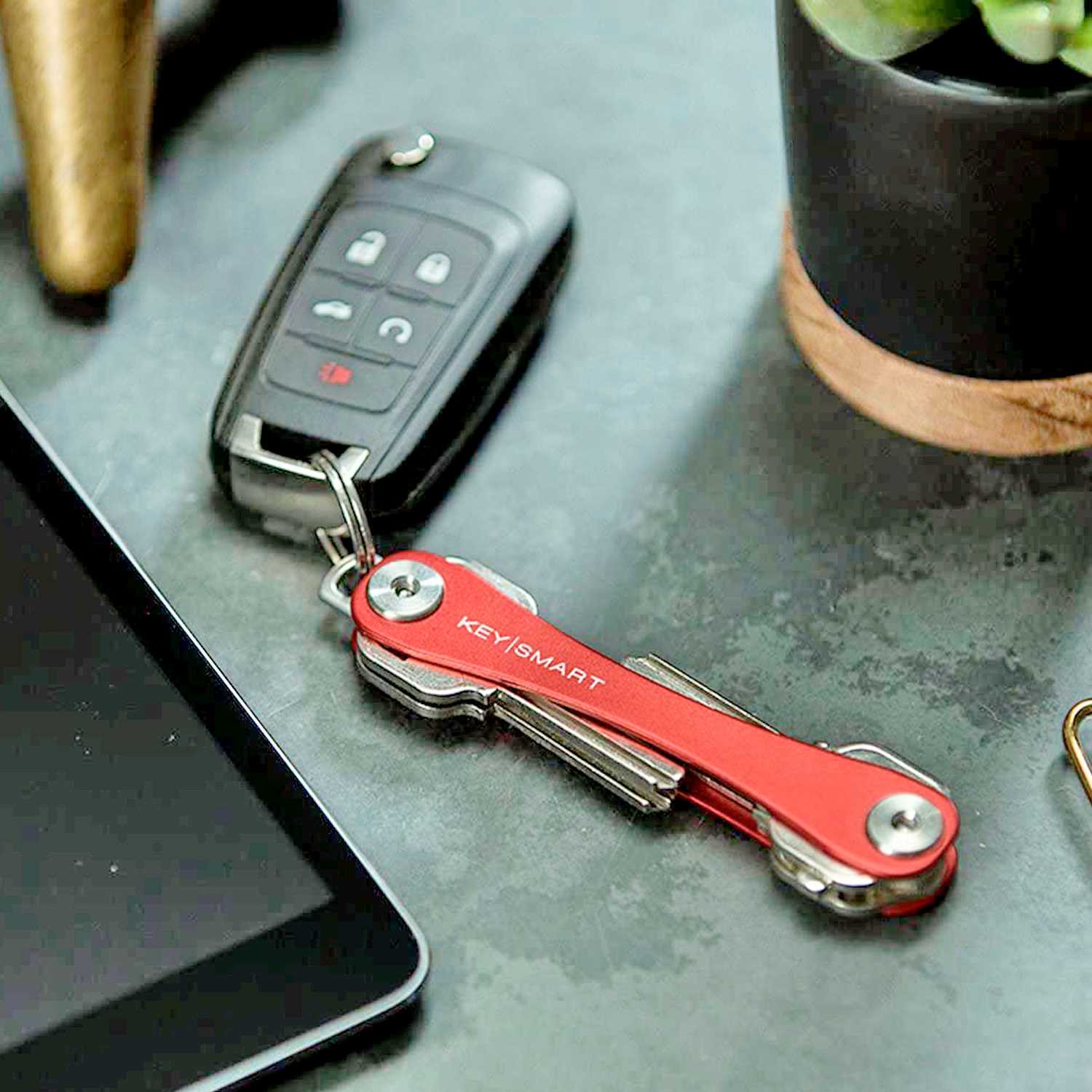 Compact Fold Out Key Keychain Organizer - Good Birthday Gift For Guys